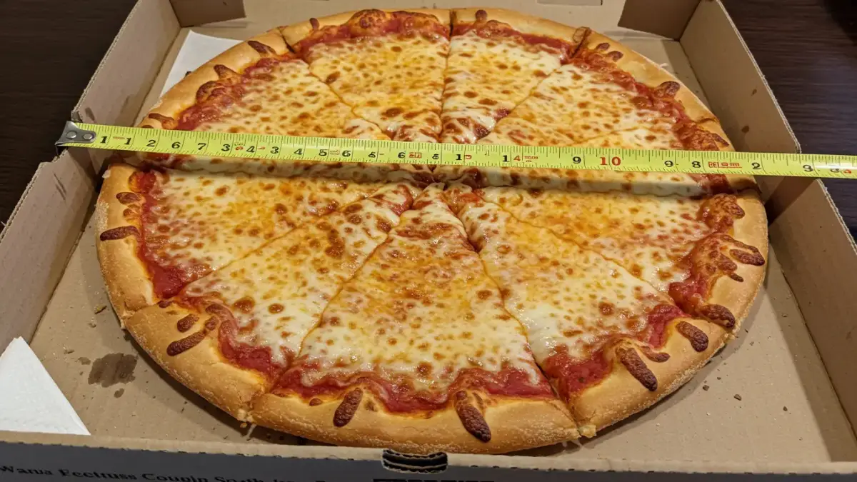 14 Inch Pizza: How to Make Ideal Size & Delicious Slices